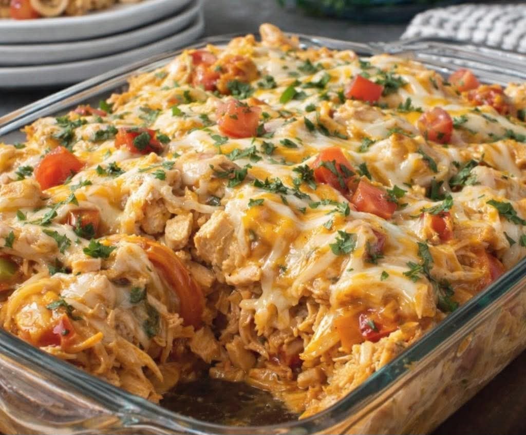 Cheesy Fajita Chicken Casserole – Yum REcipes
