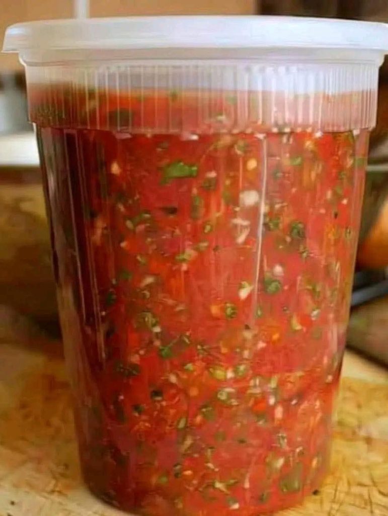 Fresh Homemade Restaurant-Style Red Salsa – Yum REcipes